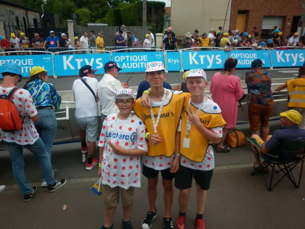 La rencontre du Tour de France pour des enfants de l'IME Léonce Malécot ...